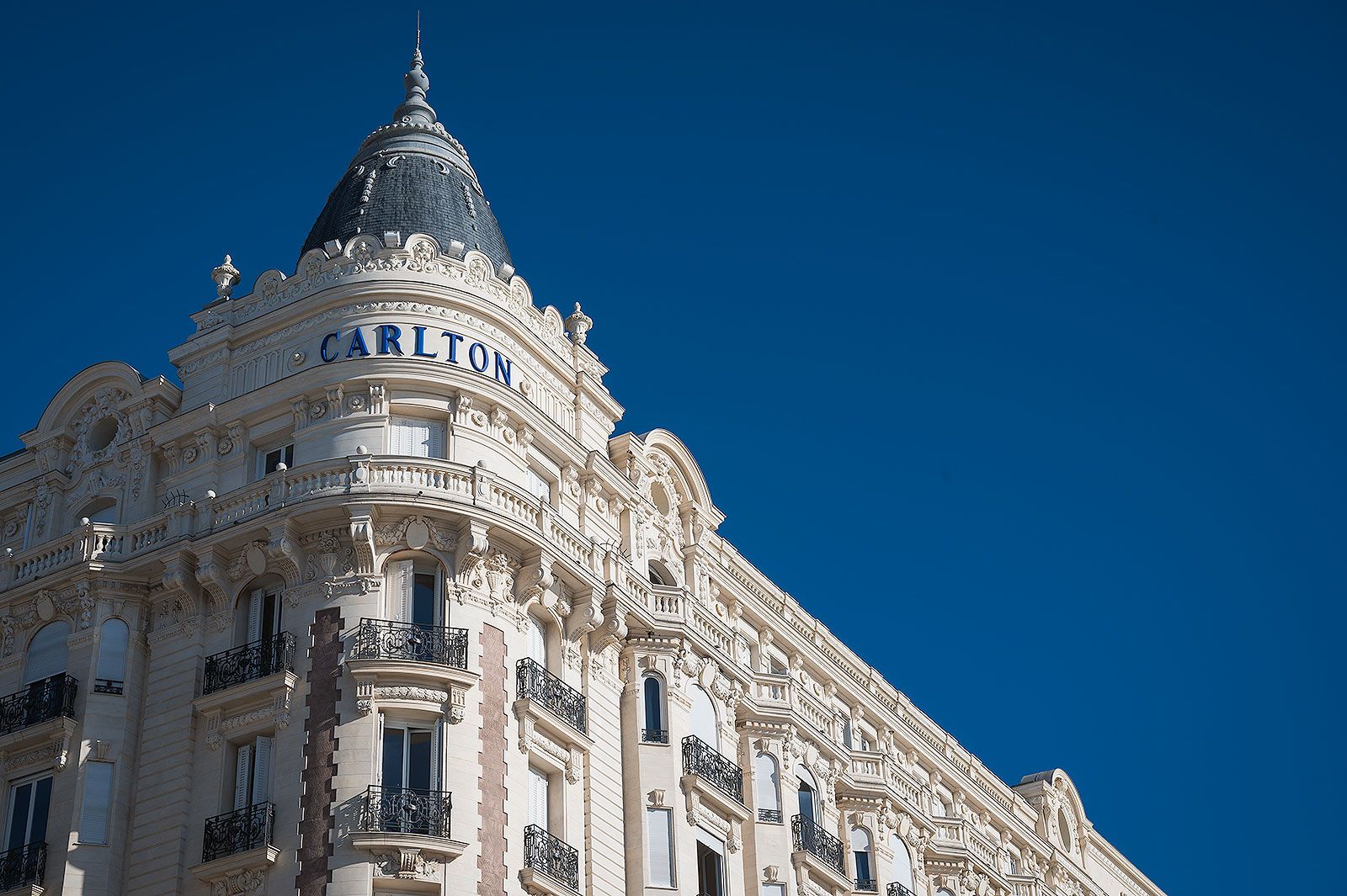 Renovation and extension of the Carlton Cannes - Artelia Group