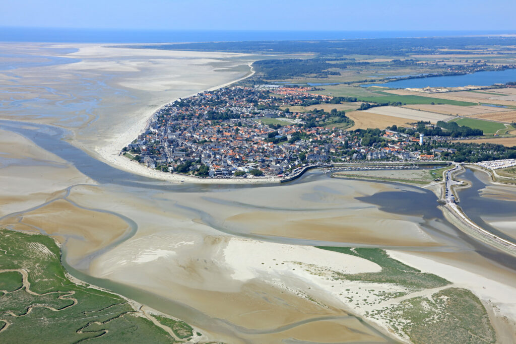 Adapting maritime structures to rising sea levels - Artelia Group