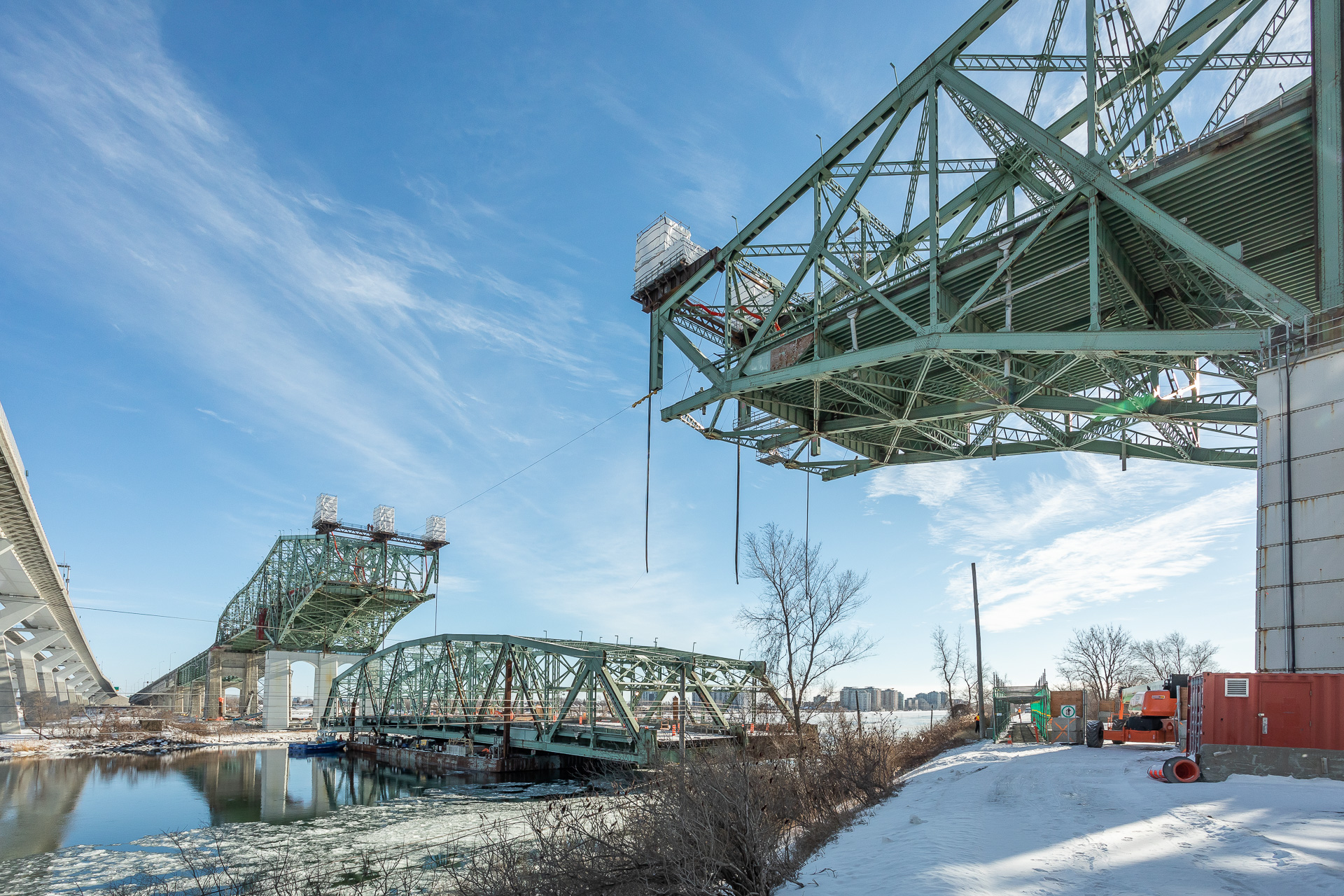 Deconstruction of the Champlain Bridge - Artelia Group